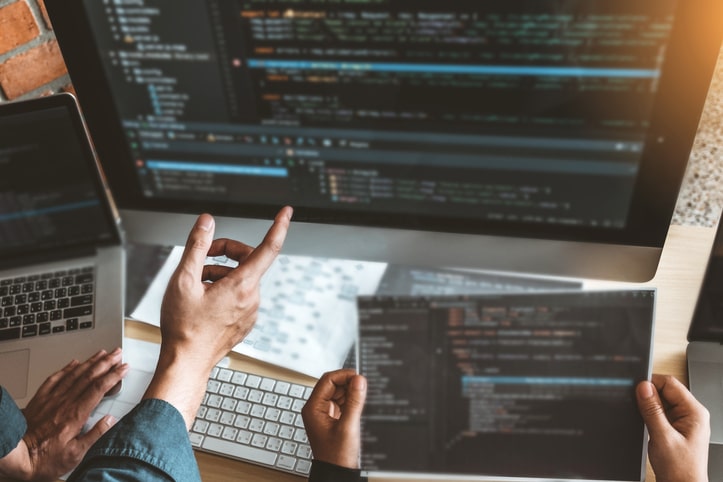 Keep ahead of the technology curve as an IT engineer - Talent [R]evolution